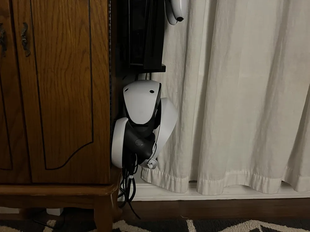 PSVR2 Wall Mount - V2 Remixed by wesyarber MakerWorld: Download Free 3D ...