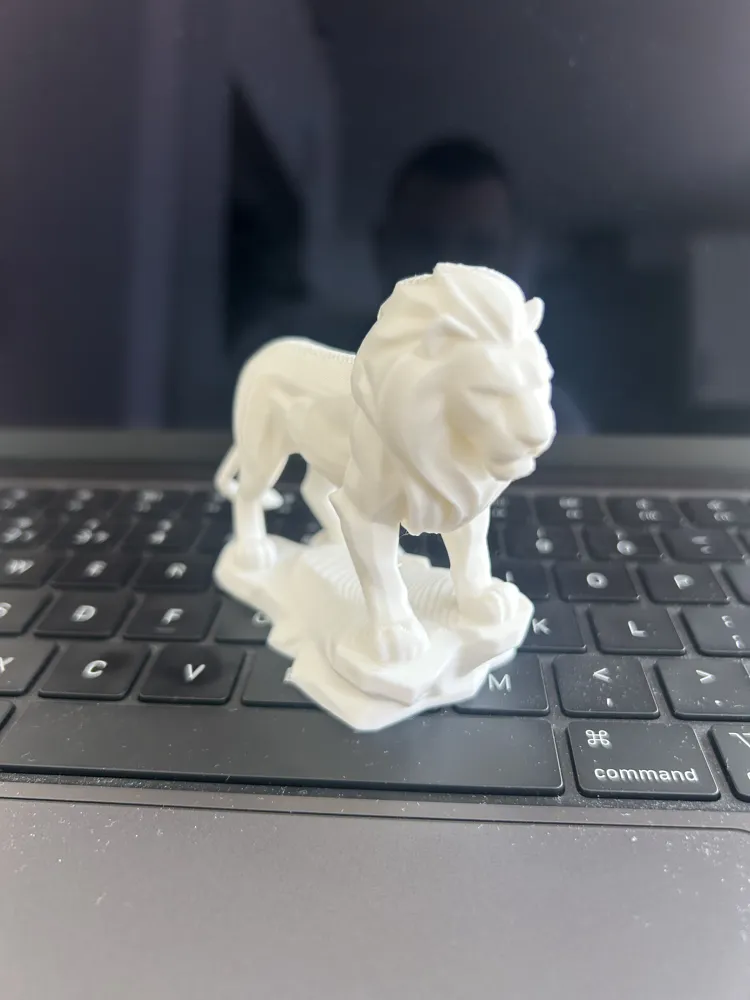 Low-Poly Majestic Lion Statue - Free 3D Print Model - MakerWorld