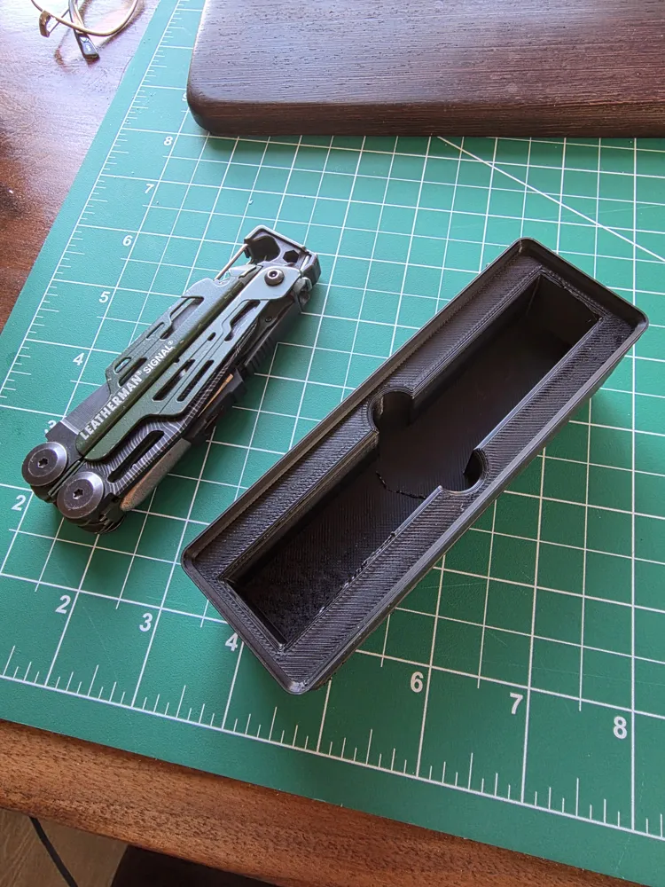 Leatherman Signal Gridfinity holder - Free 3D Print Model - MakerWorld