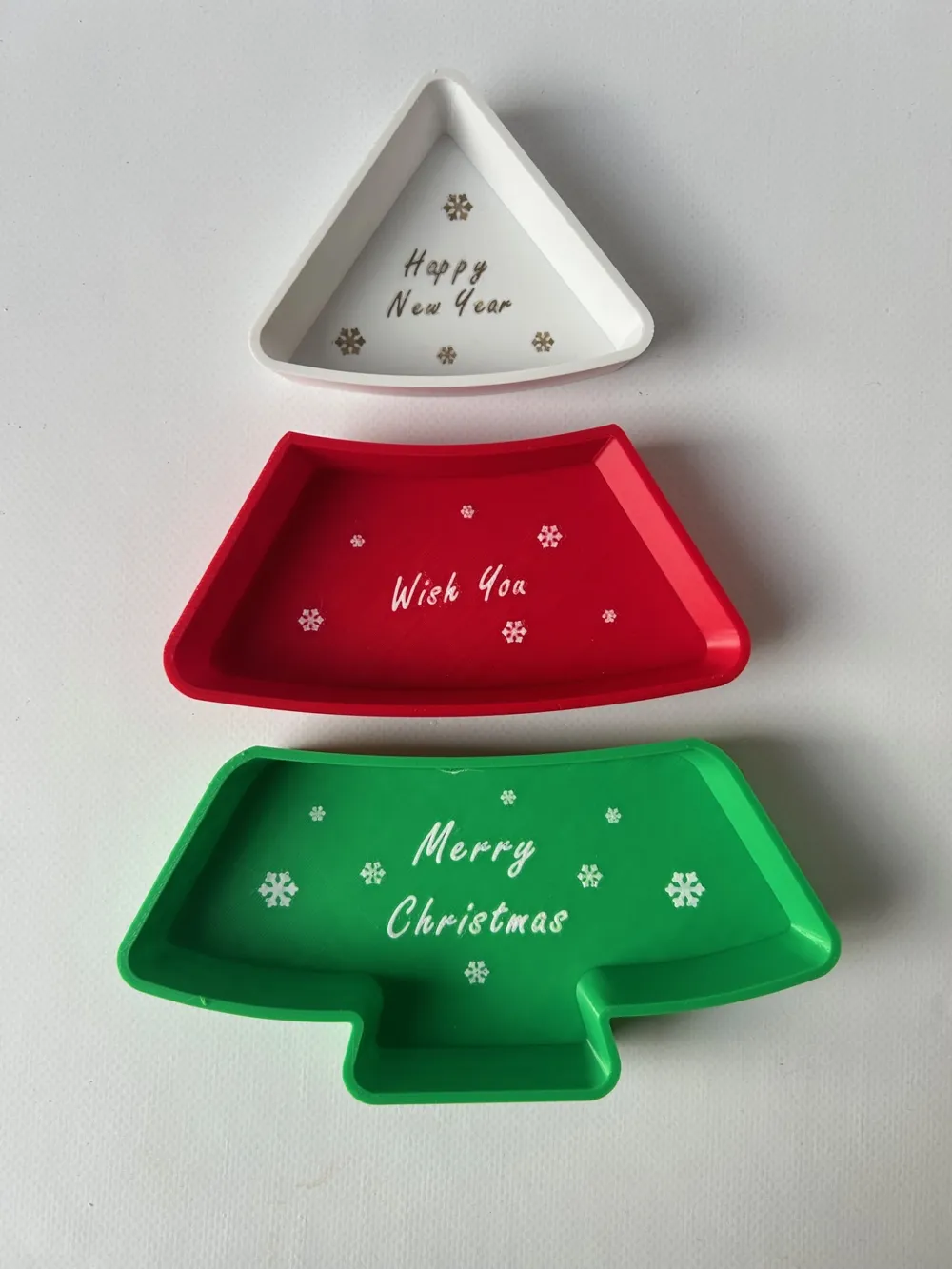 Christmas Tree Snack Tray Set - Free 3D Print Model - MakerWorld