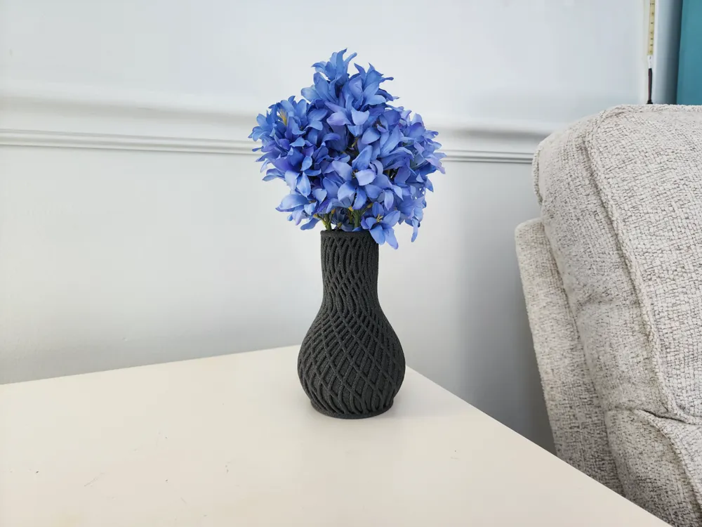 Wavy Mesh Modern Vase by BPmakesthings - MakerWorld