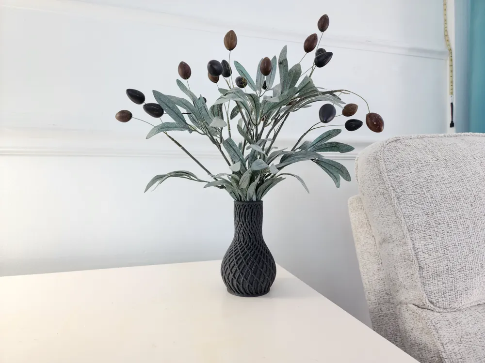 Wavy Mesh Modern Vase by BPmakesthings - MakerWorld