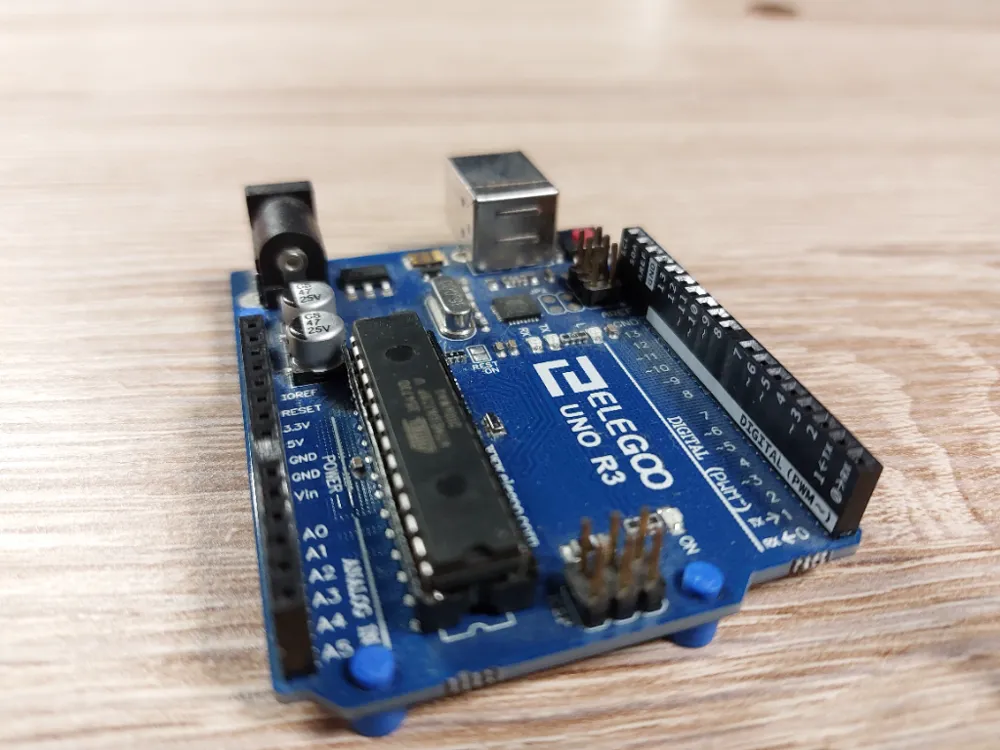 ArduinoHolder by MetaFab MakerWorld: Download Free 3D Models