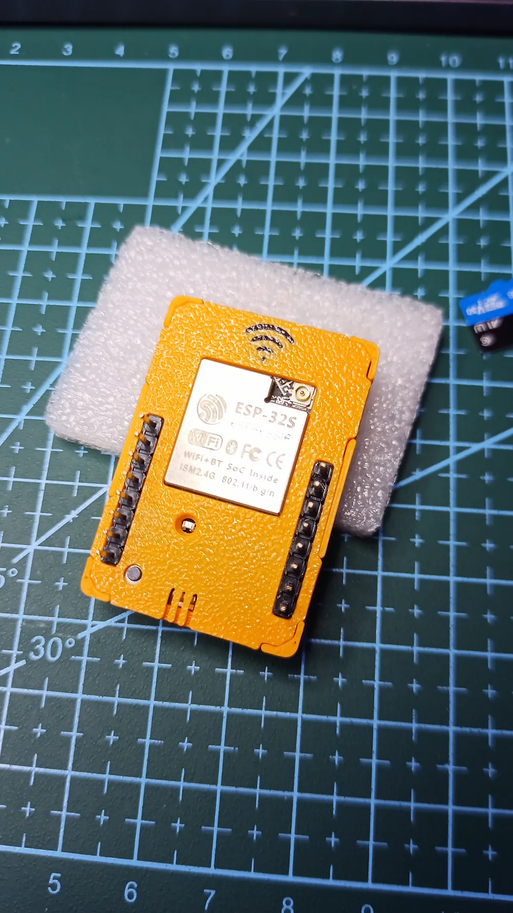 Boîtier mince ESP32-Cam - Modèle d'Impression 3D Gratuit - MakerWorld