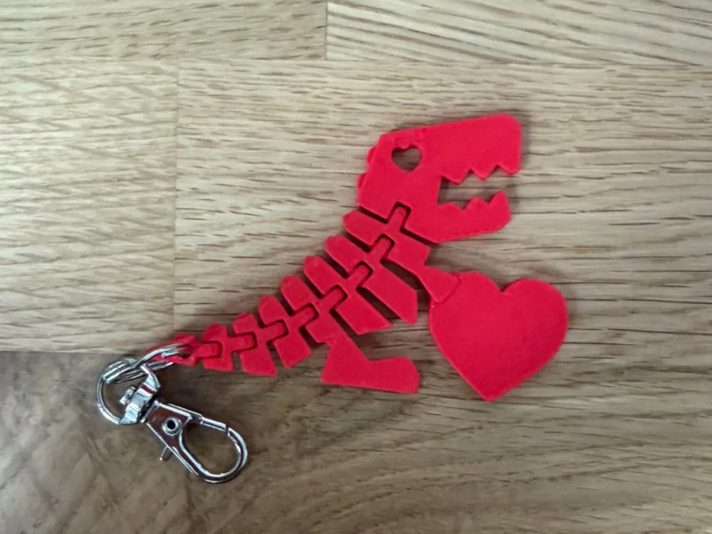 Valentine's Day dinosaur keychain - Free 3D Print Model - MakerWorld