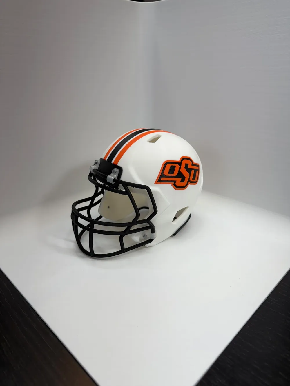 Oklahoma OSU Cowboys Football Helmet - Free 3D Print Model - MakerWorld