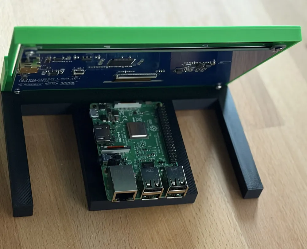 Raspberry Pi 3,4,5 Waveshare 7 inch screen Dock by sndanison MakerWorld ...