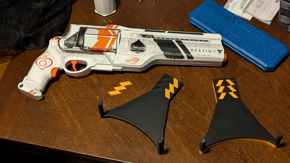 Nerf Ace of Spades Wall Mount by TheAnxiousBagel - MakerWorld