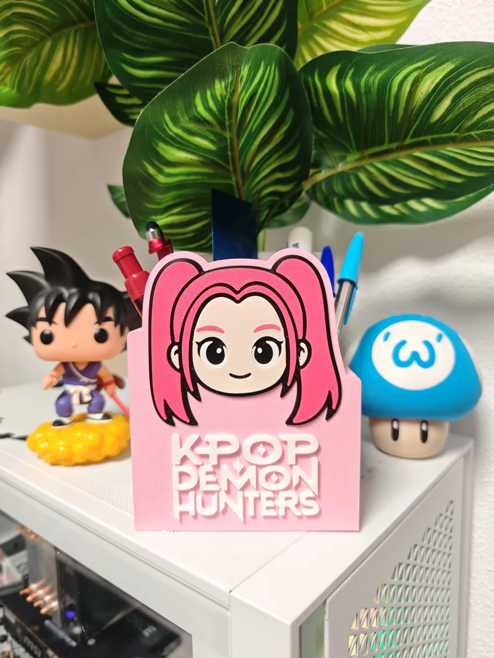 KPOP Demon Hunters Rumi Pen Holder (NO AMS/AMS) - Free 3D Print Model ...
