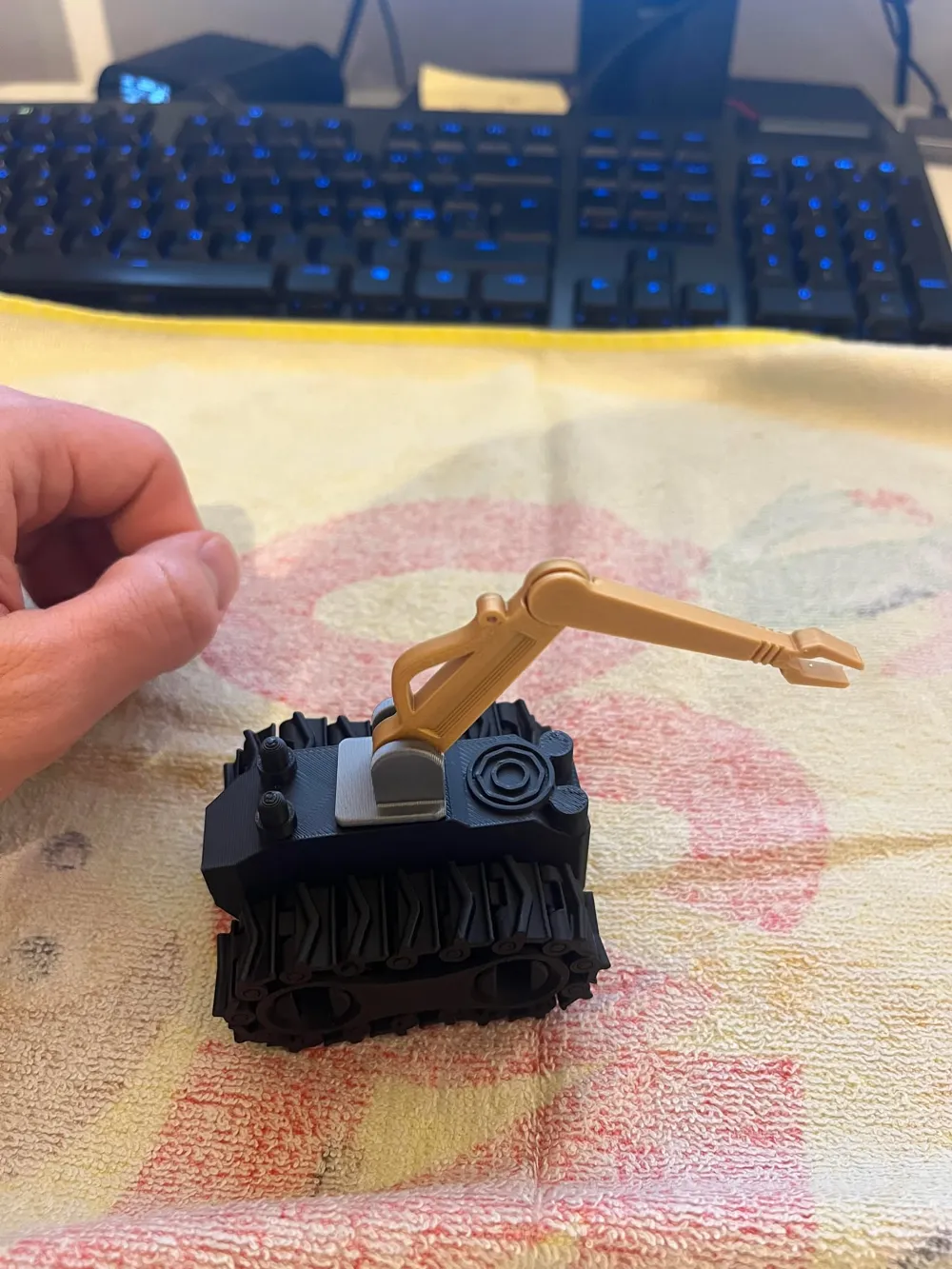 Robotic machine with Moving Tracks & Arm by Abbe MakerWorld: Download ...