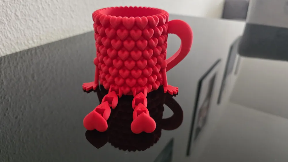 Heart Mug, cup with articulated legs, regular - Free 3D Print Model ...
