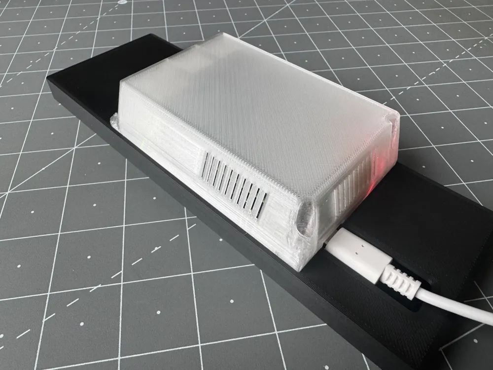 Waveshare 7.9" display & Raspberry Pi case - Free 3D Print Model ...