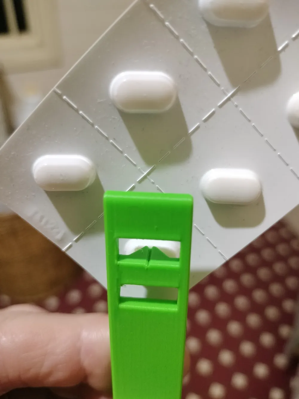 Pill Popper - medium size. by 3D Printbit MakerWorld: Download Free 3D ...