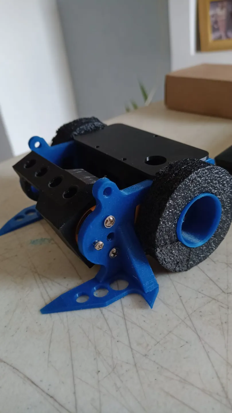 1lb Battlebot Kobra by Profe Yoshi - MakerWorld