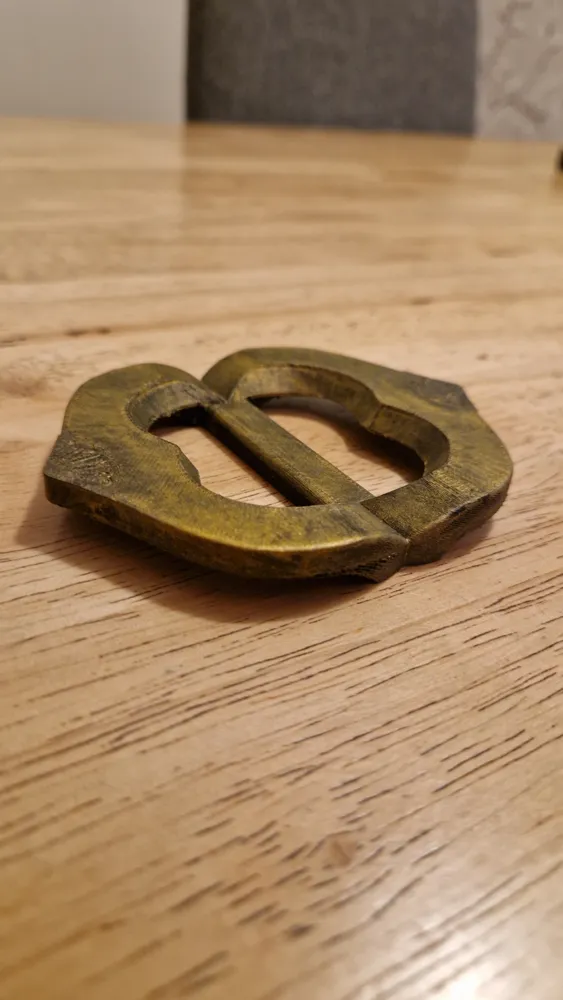 Hebilla del talabarte del Capitán Jack Sparrow por Leo MakerWorld ...