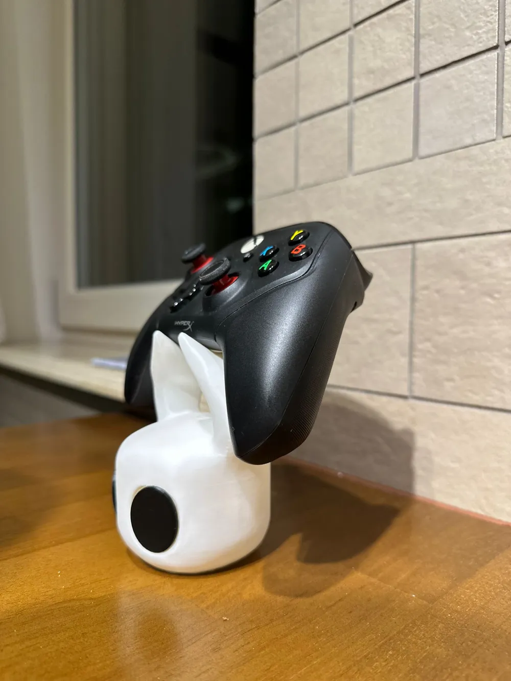 Hollow Knight controller stand with grub - Free 3D Print Model - MakerWorld