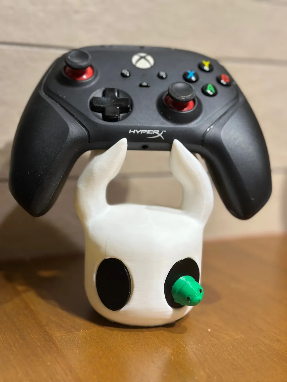 Hollow Knight controller stand with grub - Free 3D Print Model - MakerWorld