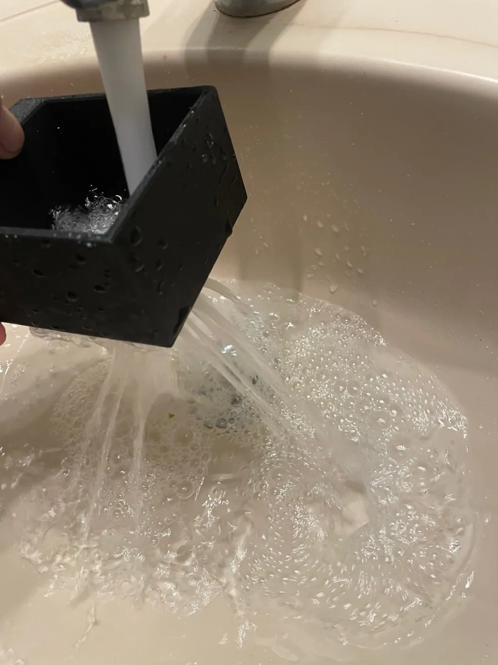 Aquarium Water Change Diffuser - Free 3D Print Model - MakerWorld