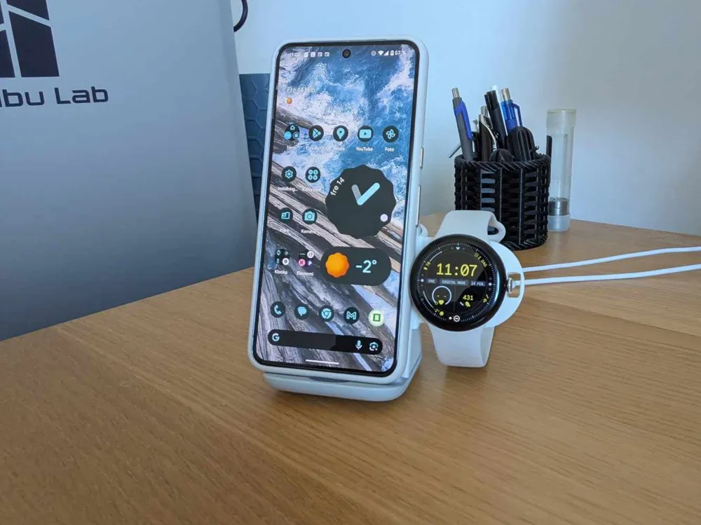 Pixel Watch 2/3 Stand Gen 2 by Alexyz MakerWorld: Download Free 3D Models