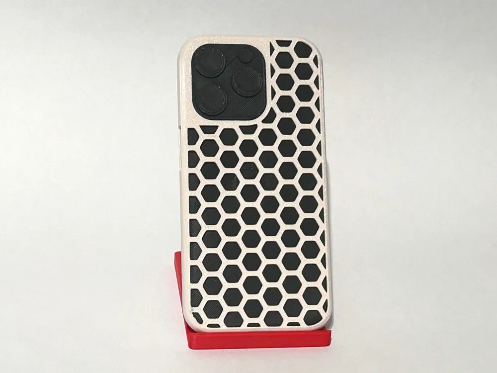 Dimensionally Accurate iPhone 15 Pro with apps - Free 3D Print Model ...