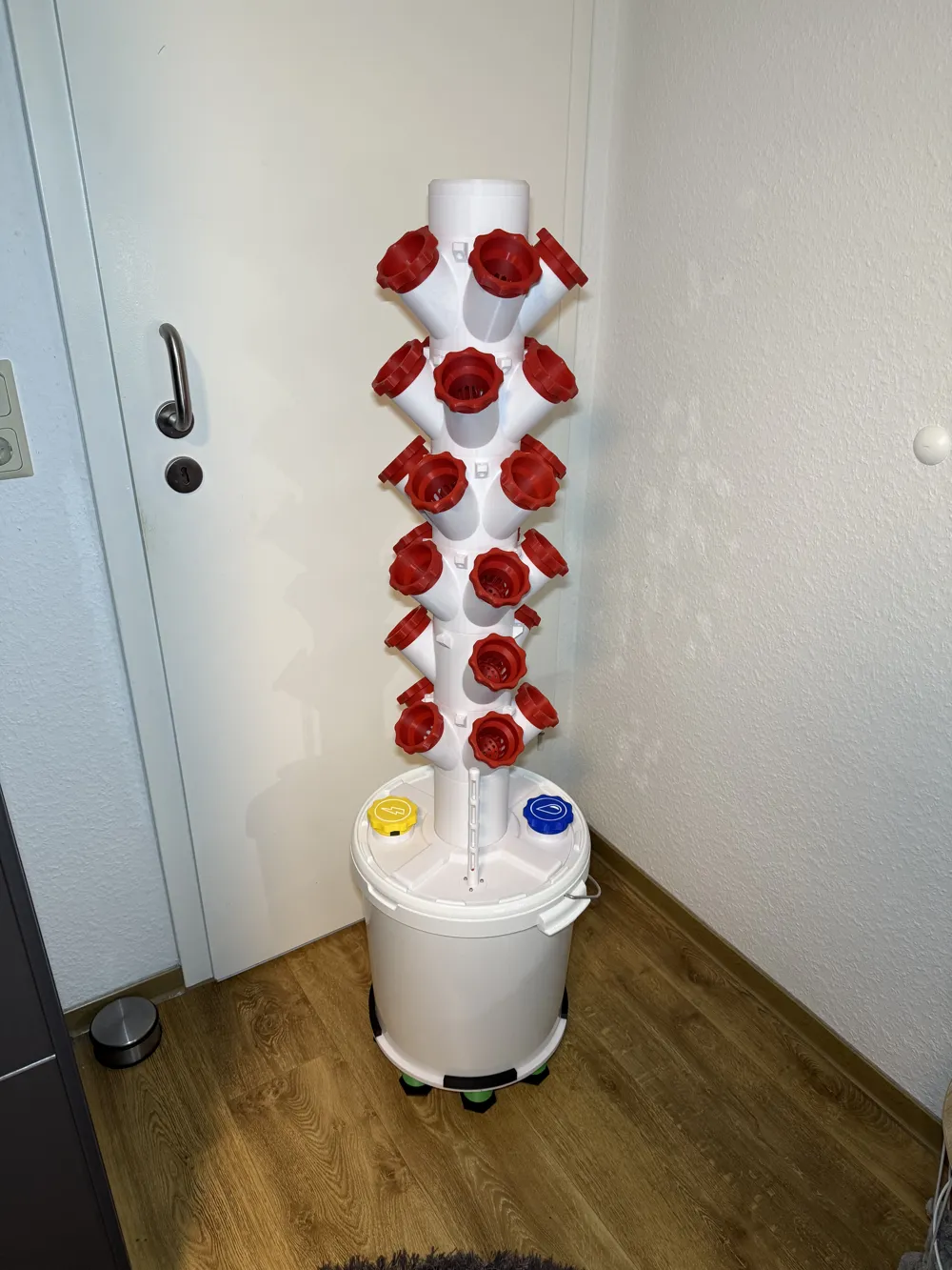 Level indicator for large containers by ChristianMakerWorld: Download ...