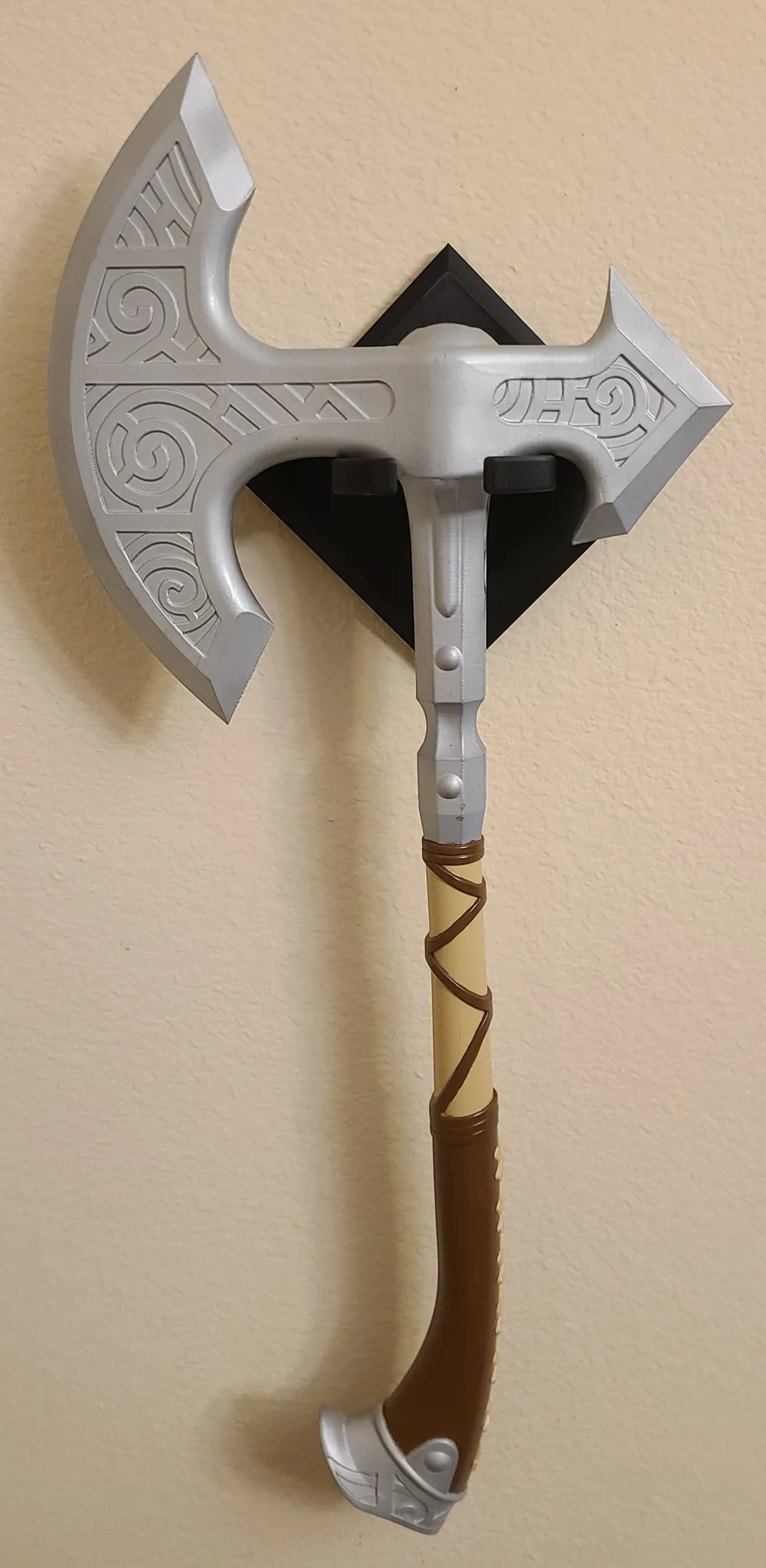 Modular Weapon Display Mount - Free 3D Print Model - MakerWorld