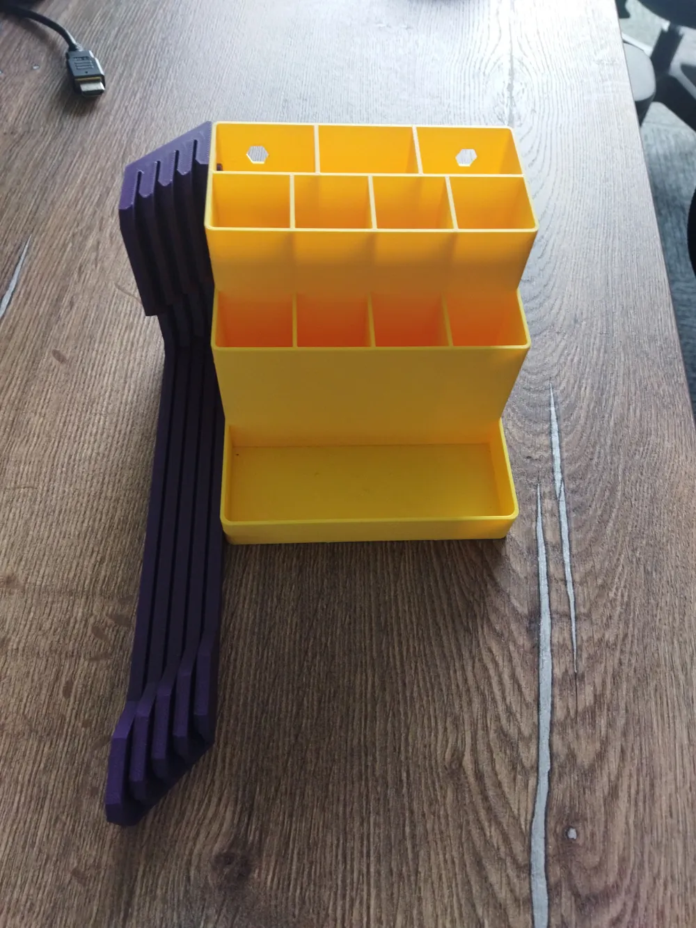 Desk organizer + build plate holder - Free 3D Print Model - MakerWorld