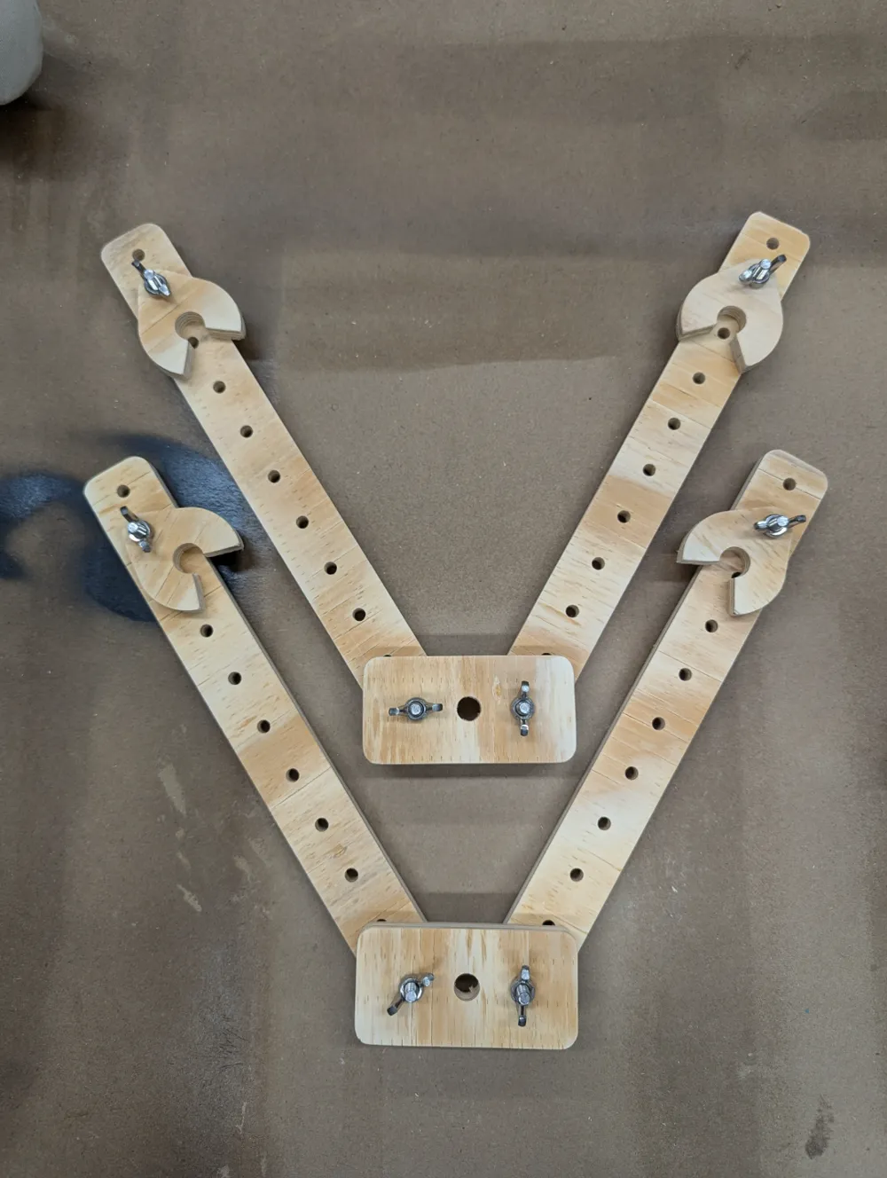 Frame clamping jig by Matthew - MakerWorld