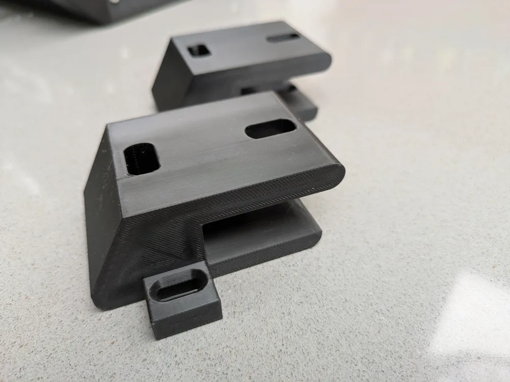 Lab Rax - 壁挂支架 来自 matataa MakerWorld：免费下载 3D 模型