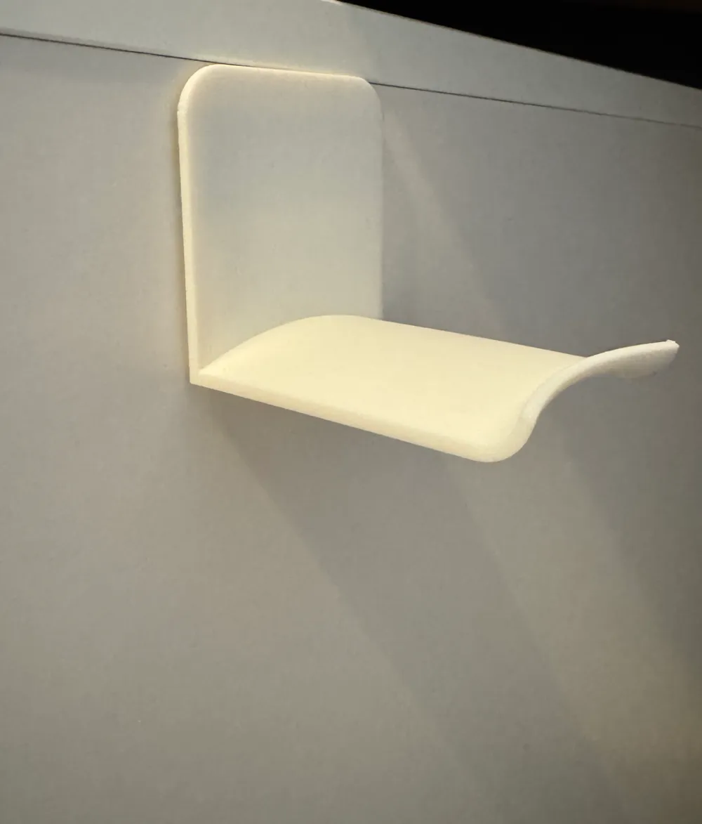 Headset holder for Focusrite 2i2 2nd Gen. by Stph1902 - MakerWorld