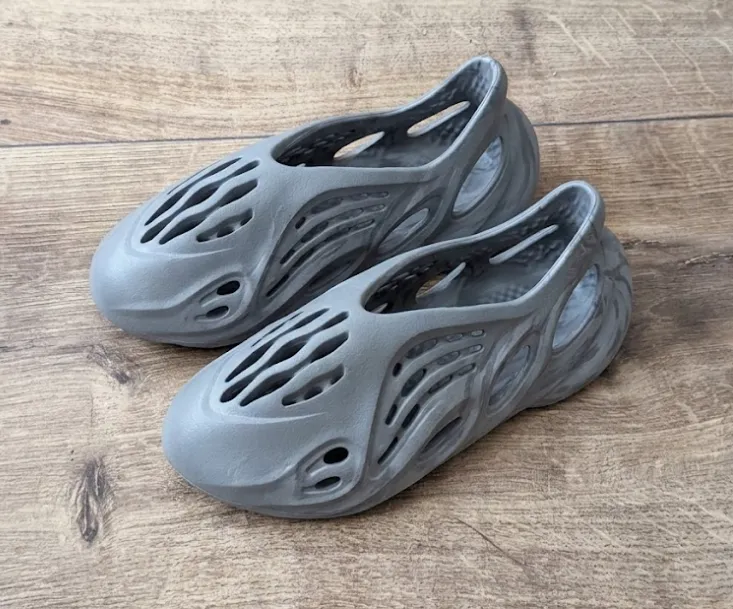 adidas Men's Yeezy - Free 3D Print Model - MakerWorld