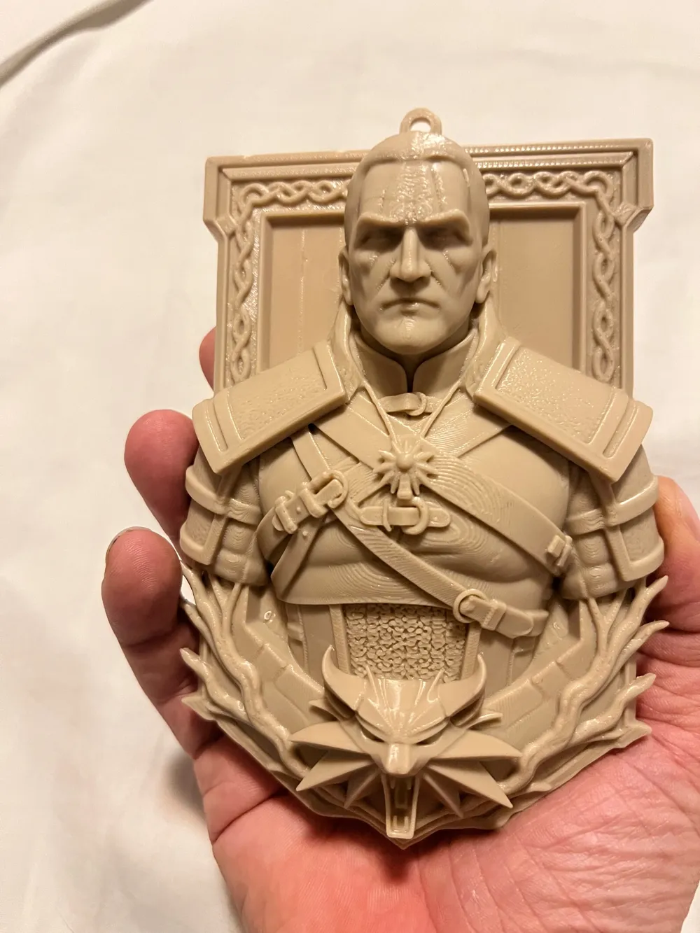 Pixel Trophy – Geralt of Rivia (The Witcher 3) - Free 3D Print Model ...