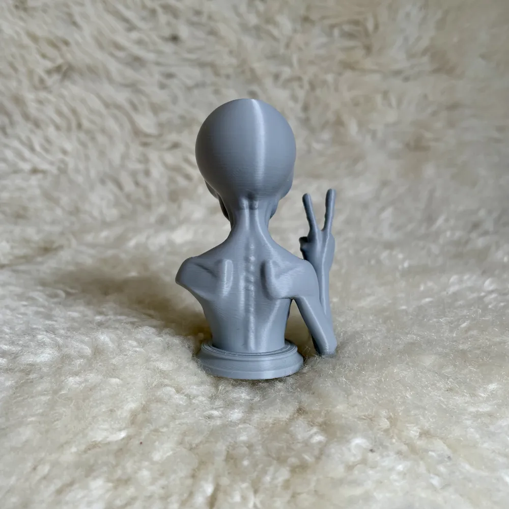 Alien - Bust by Pappis320 MakerWorld: Download Free 3D Models