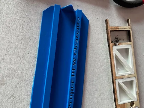 Pinewood Derby Rail Rider Center Line Gauge by ninja_goatee - MakerWorld