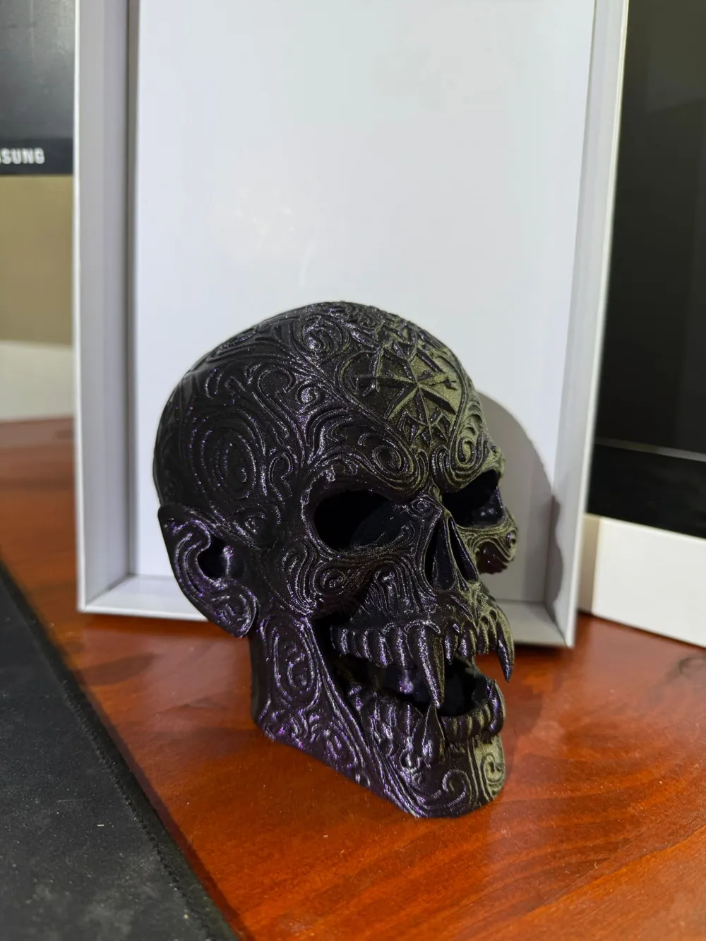 Crâne de vampire gothique avec des gravures par Dafka MakerWorld ...