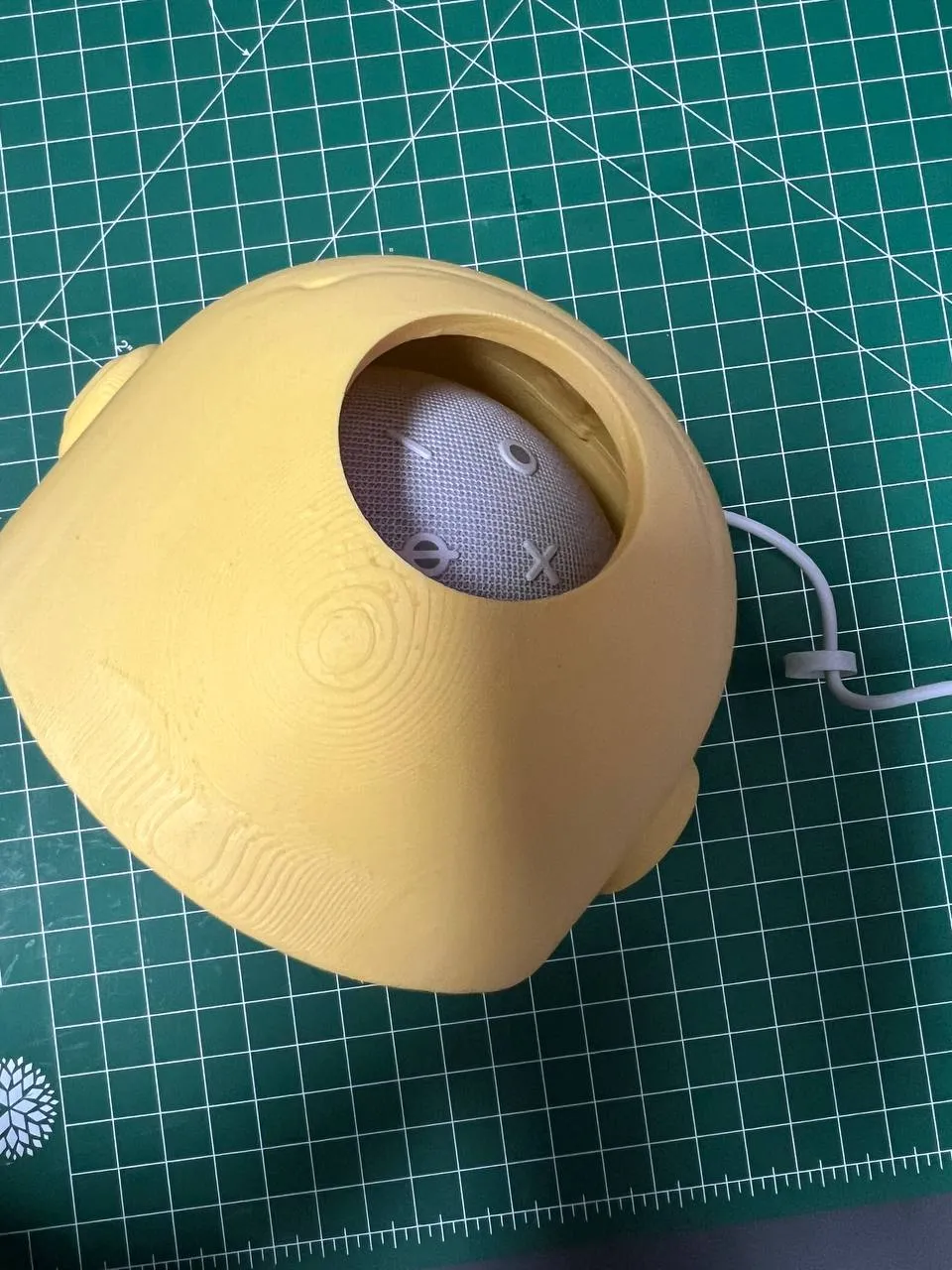 Astronaut Helmet Stand Echo Dot by Simo_bagg3d - MakerWorld