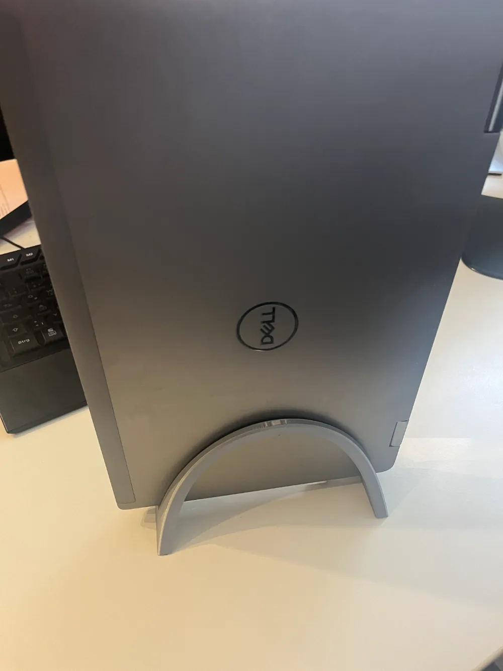 Vertical dell laptop stand - Free 3D Print Model - MakerWorld