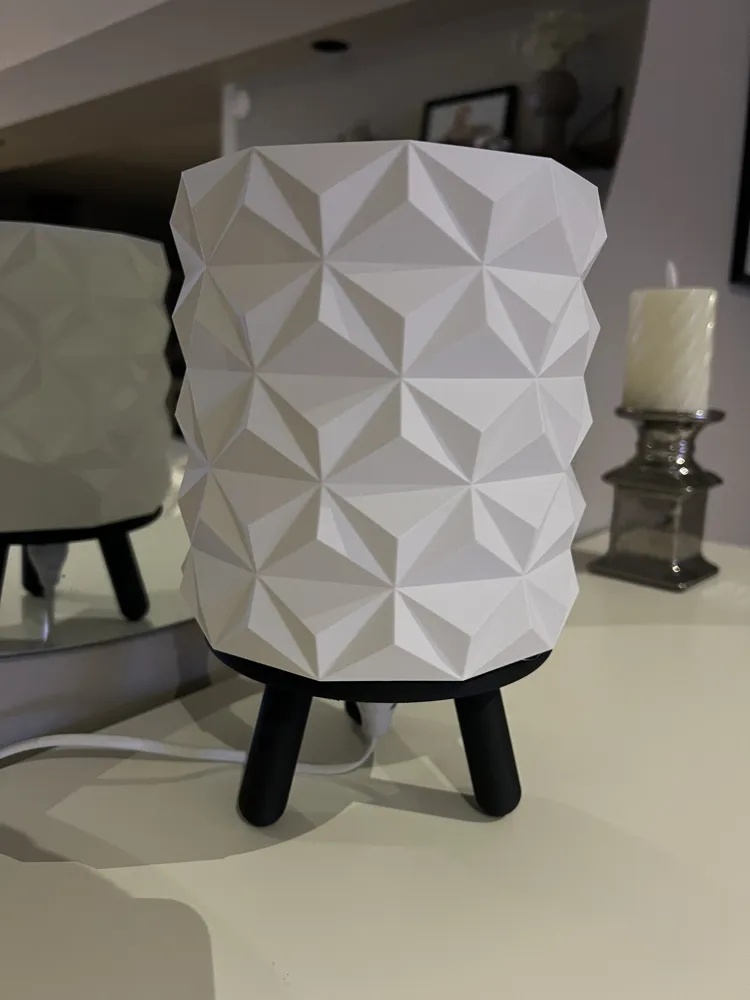 Poly Lamp with stand by Spetz3D MakerWorld: Download Free 3D Models