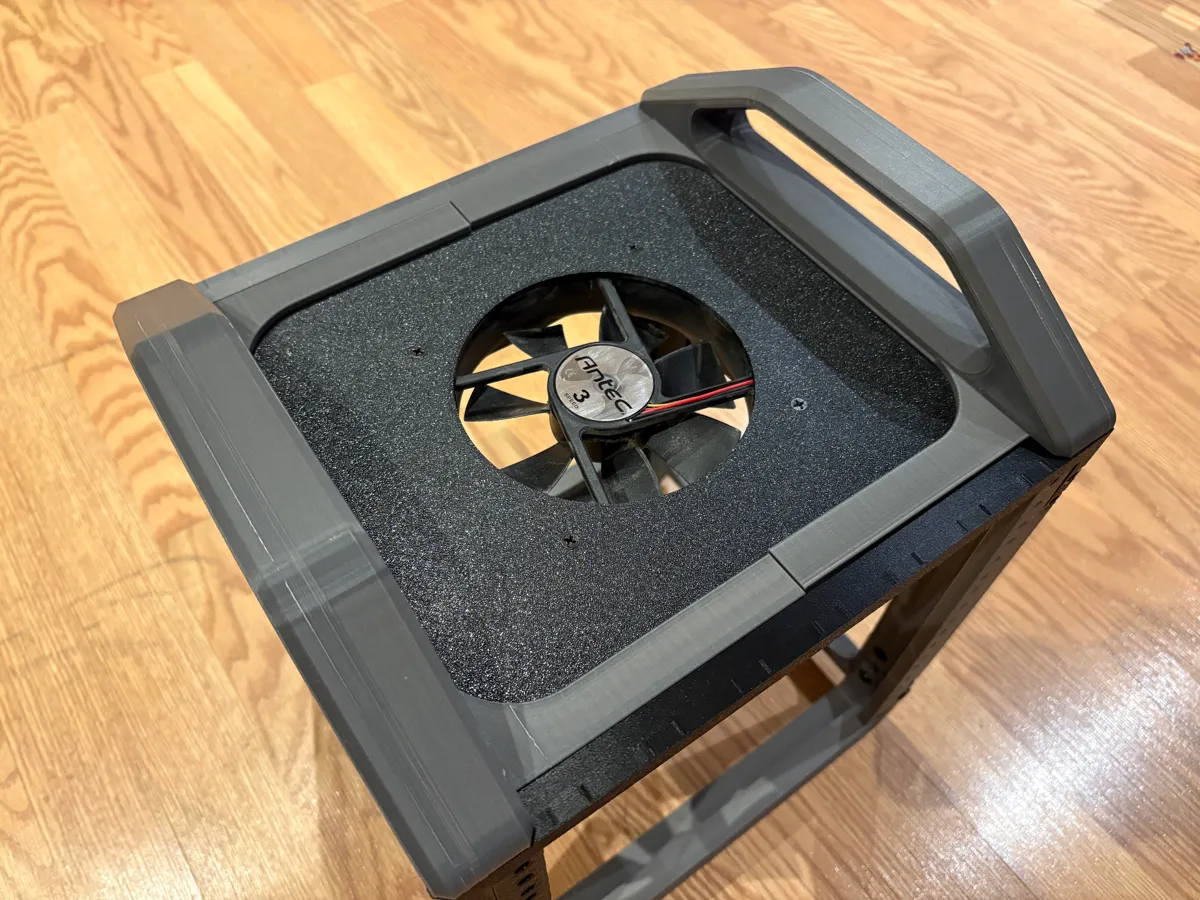 140mm Fan Top Plate for KWS 10in Rack - Free 3D Print Model - MakerWorld