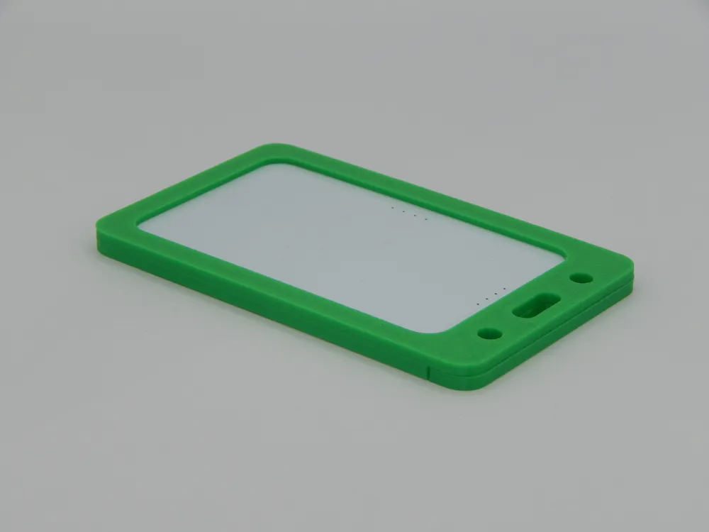 Soporte para credencial - Versión 2 (Vertical) por Owl Amazing Crafts MakerWorld: Descarga ...