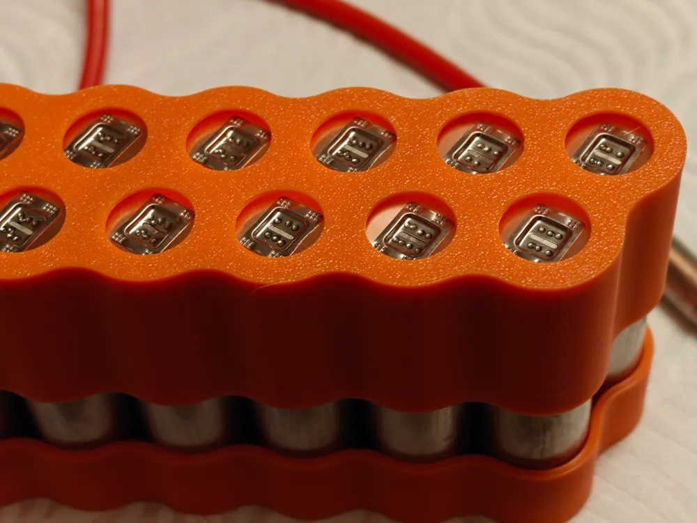 Battery spot welding holder - li-ion 21700 6s2p by Hexide MakerWorld ...