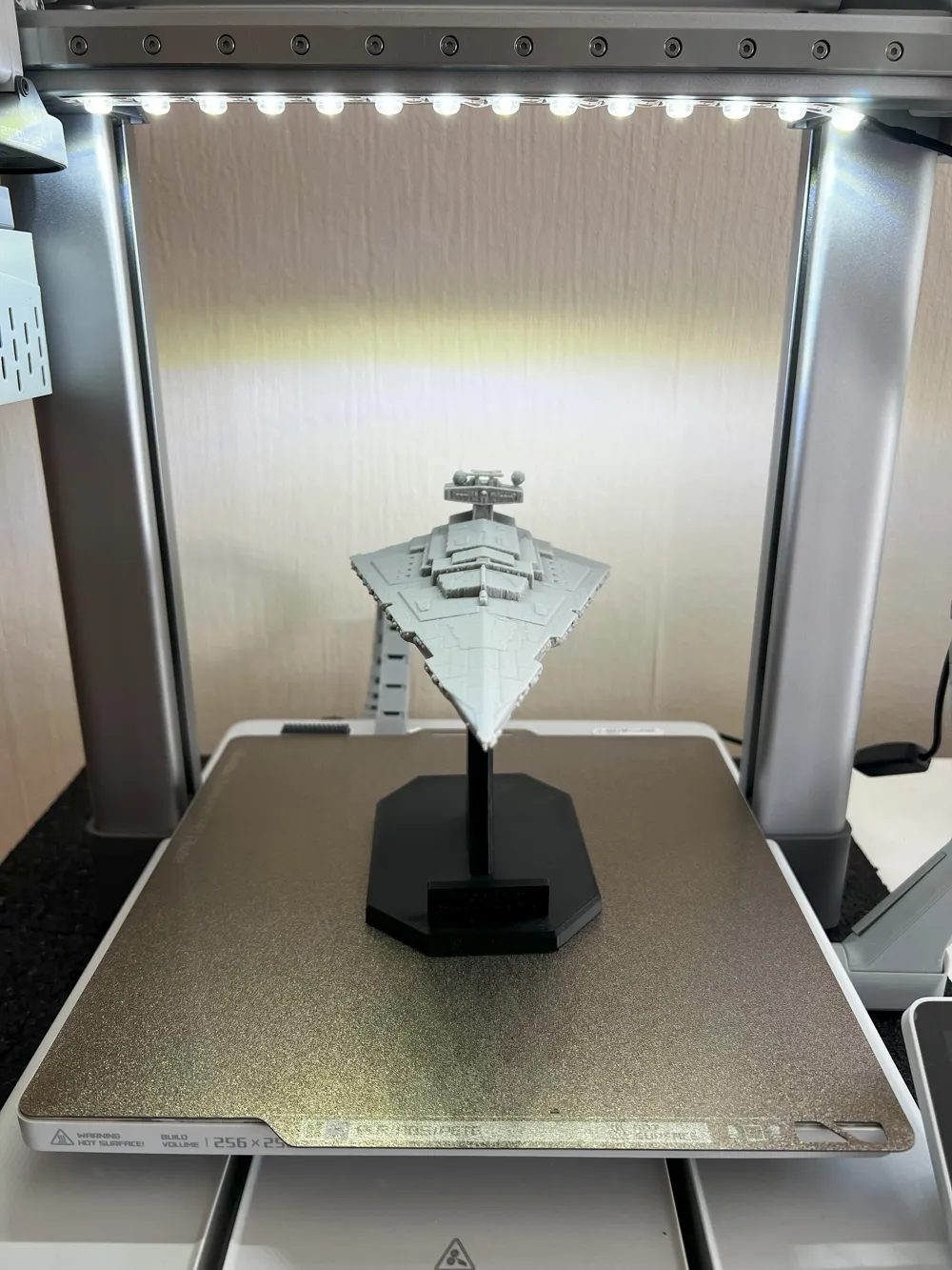 Star Wars Imperial Star Destroyer with Stand - Free 3D Print Model ...