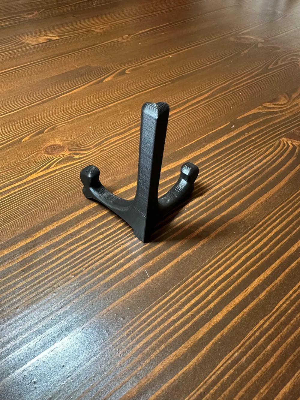 Stand - Easel 100mm, 150mm, 200mm by Hey Ben - MakerWorld