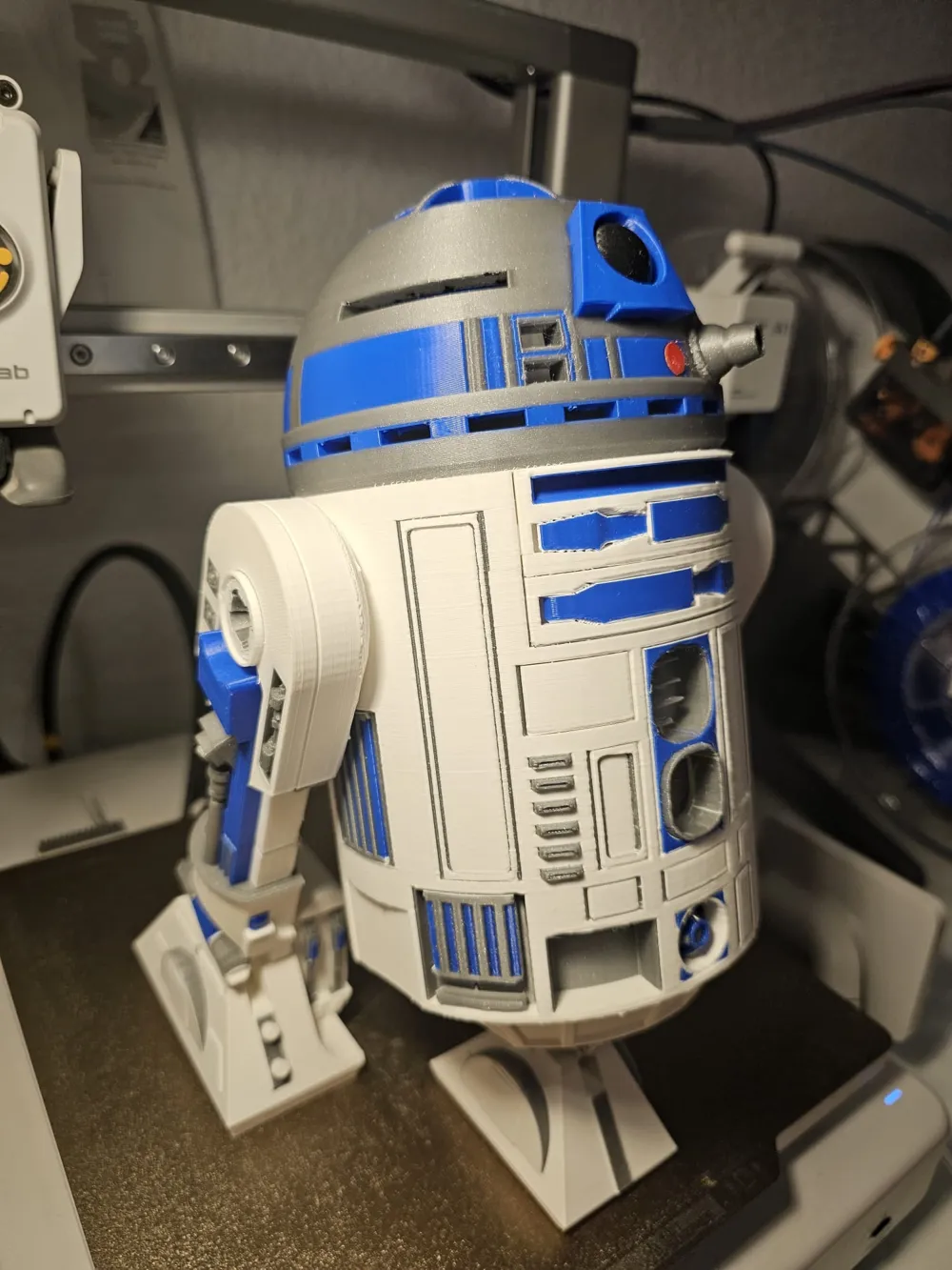 R2D2 for Alexa echo dot 3 dock Remixed by Juande Molina MakerWorld: Download Free 3D Models