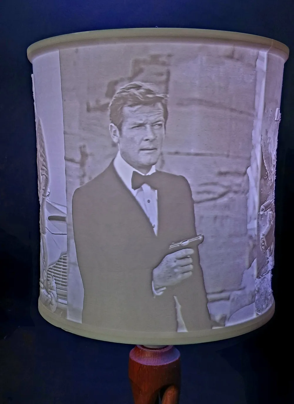James Bond 007 Lamp shade - Free 3D Print Model - MakerWorld