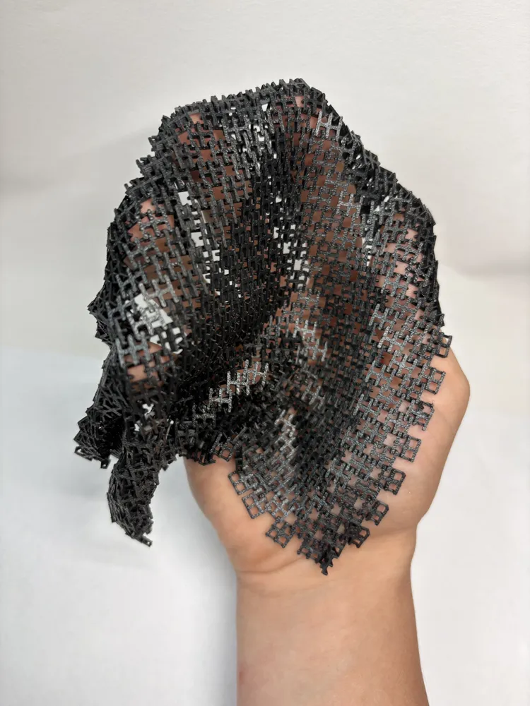 Satisfying Chain Linked Fabric Fidget V1 - Free 3D Print Model - MakerWorld