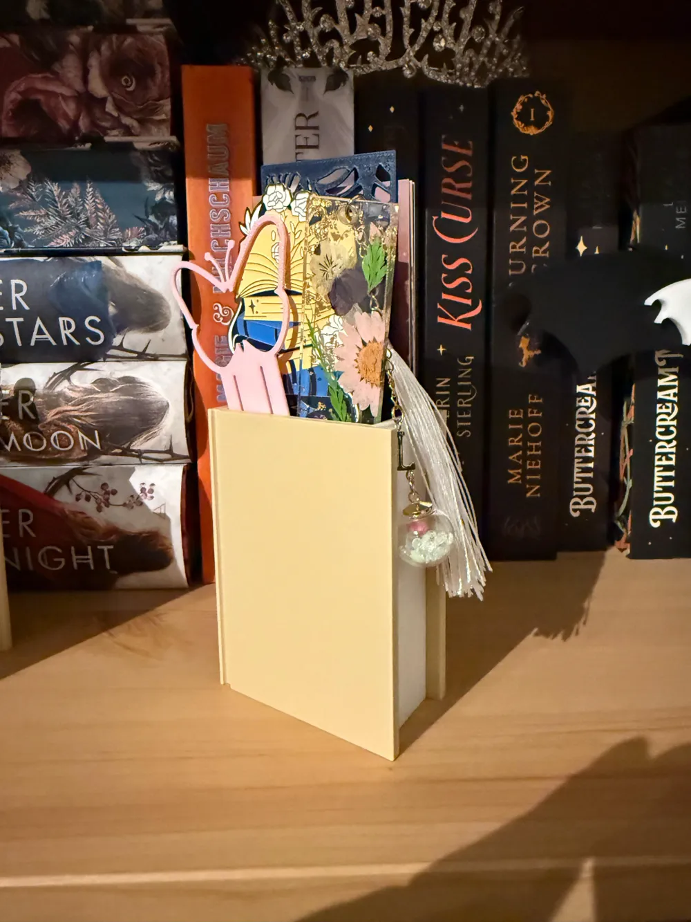 Bookmark Holder Book Design - Free 3D Print Model - MakerWorld
