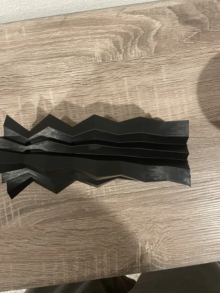 Spiral Cubic Vase by Logieboyyyyyyyyy - MakerWorld