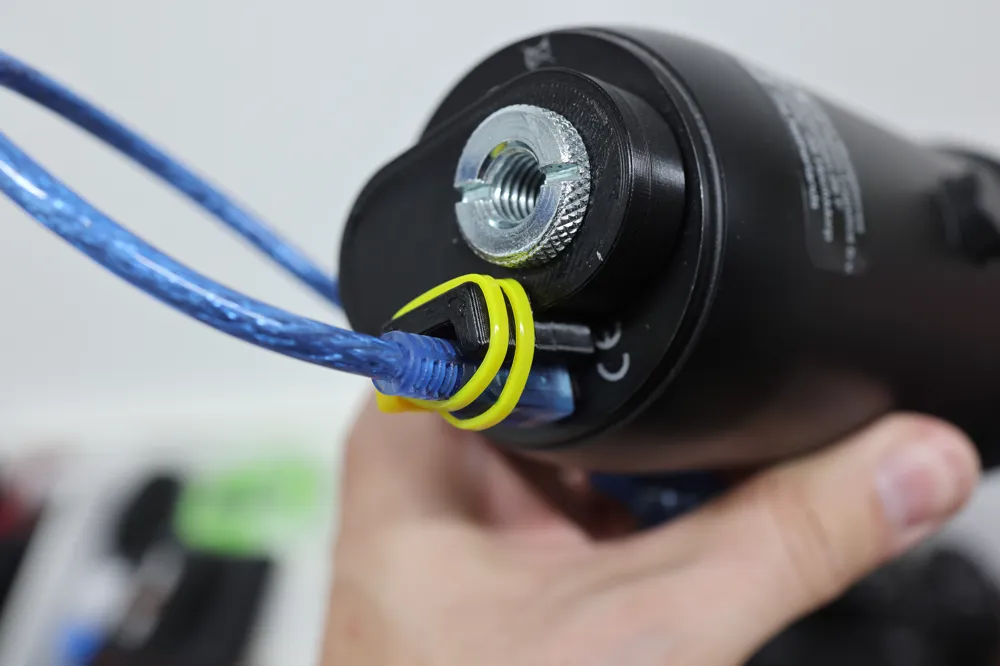 Blue Yeti USB cable lock by zemistr - MakerWorld