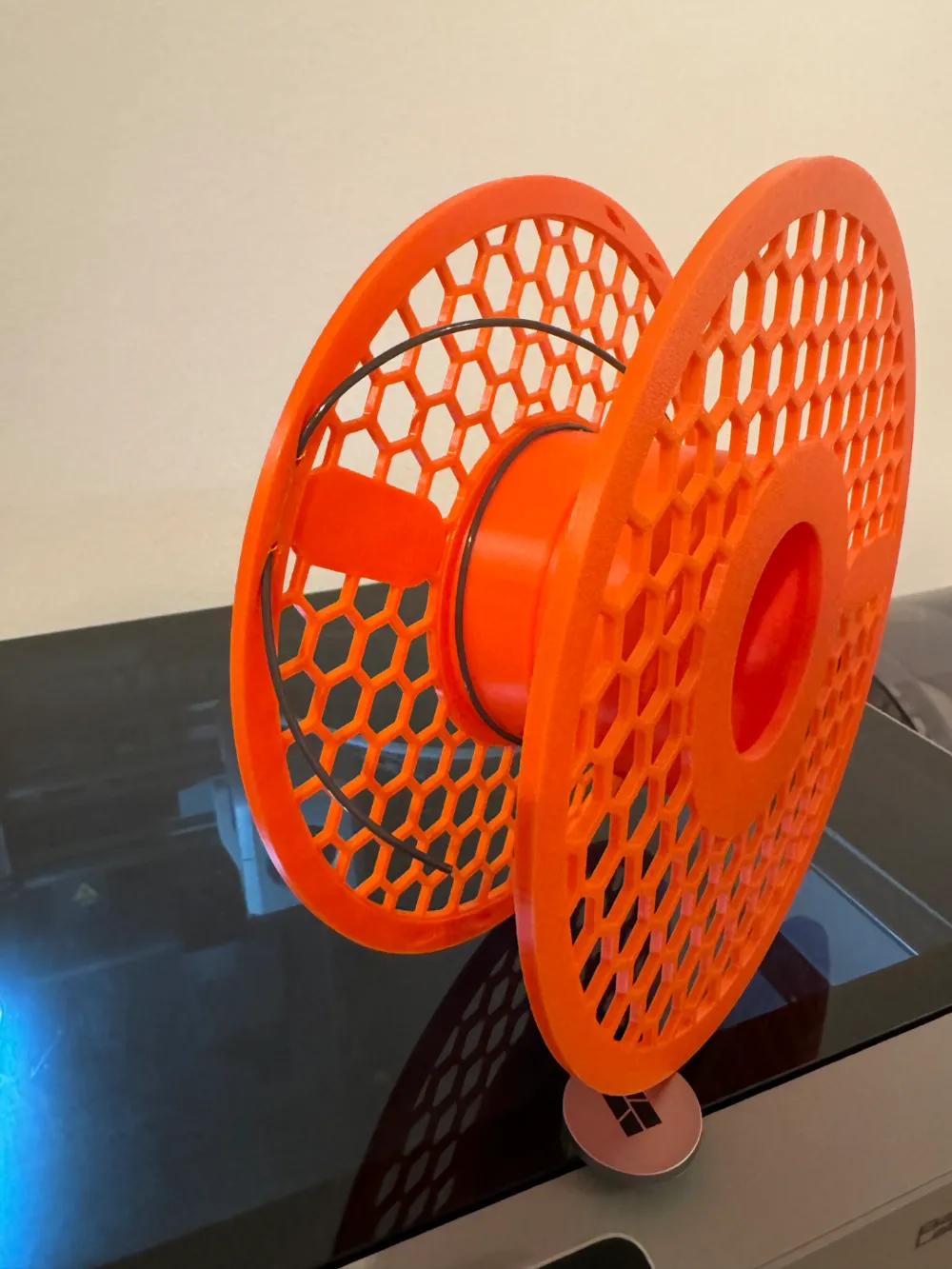 Bambu Spool w/ Recessed Filament Holder V2 Remixed by user_2916955425 ...